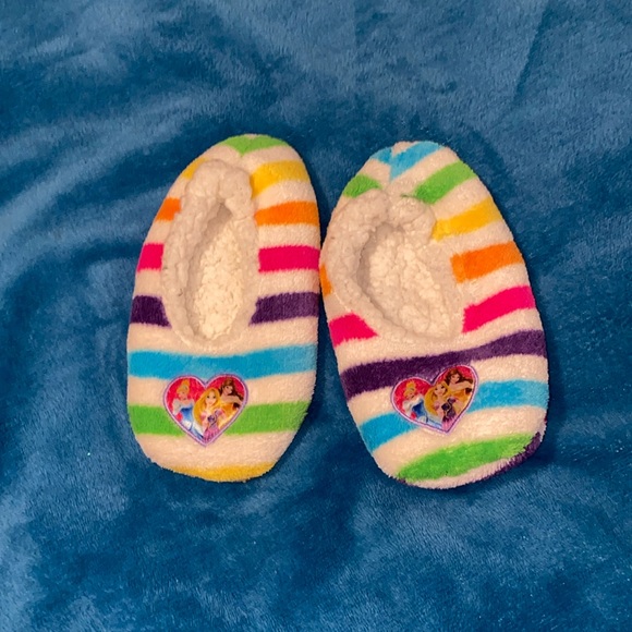 Disney | Shoes | Must Bundle For 3 Deal Disney Princess Rainbow ...